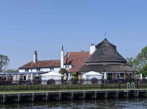 A boating holiday on the Norfolk Broads - Chimptrips