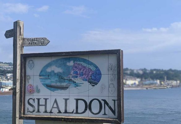 A day out in Shaldon, Devon - Chimptrips