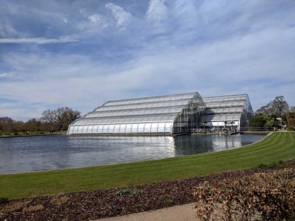 13 gorgeous gardens to visit in Surrey this spring - Chimptrips