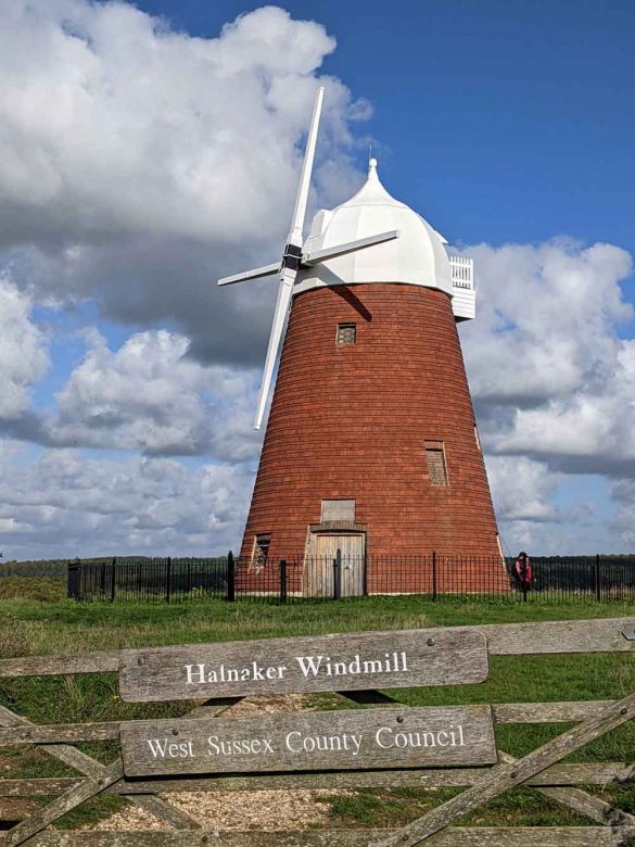 A circular walk on the Halnaker Windmill Trail - Chimptrips