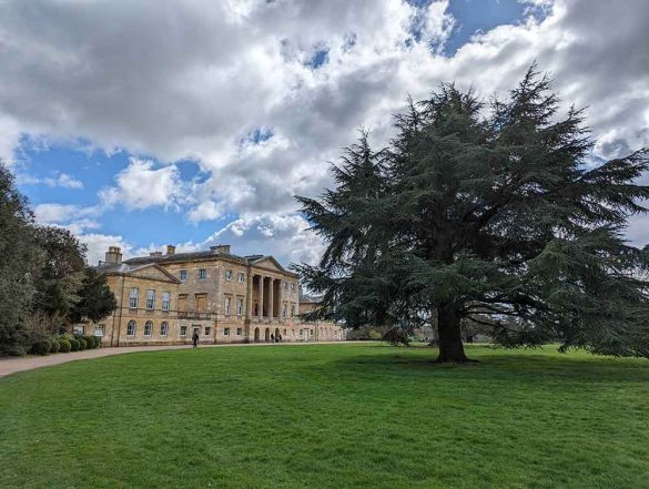 A day out at Basildon Park, Berkshire - Chimptrips